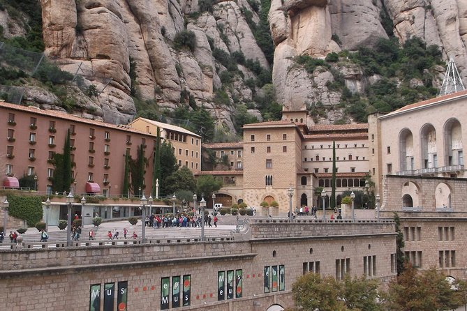 Montserrat Private Tour W/ Official Guide + Hotel or Port Pick up - Guest Reviews and Experiences