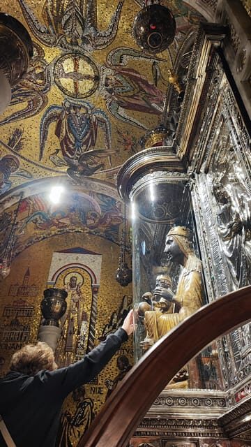 MONTSERRAT: TOUR IN ROMANIAN LANGUAGE - FAQ: Practical Questions