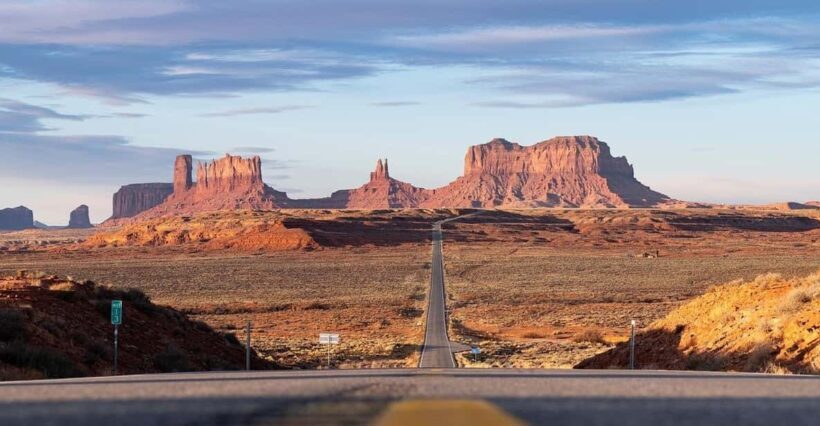 Monument Valley: Cultural Tour with Dinner and Entertainment - Authenticity and Value for Travelers