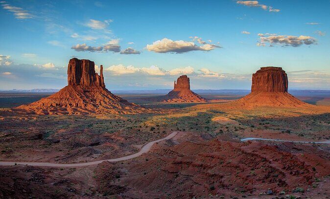 Monument Valley Deluxe Tour - Introducing the Monument Valley Deluxe Tour