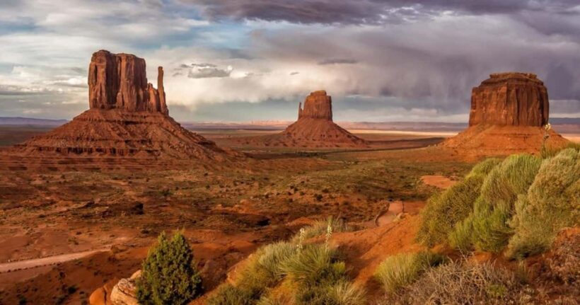 Monument Valley: Guided Tour of Secluded Locations - Key Points