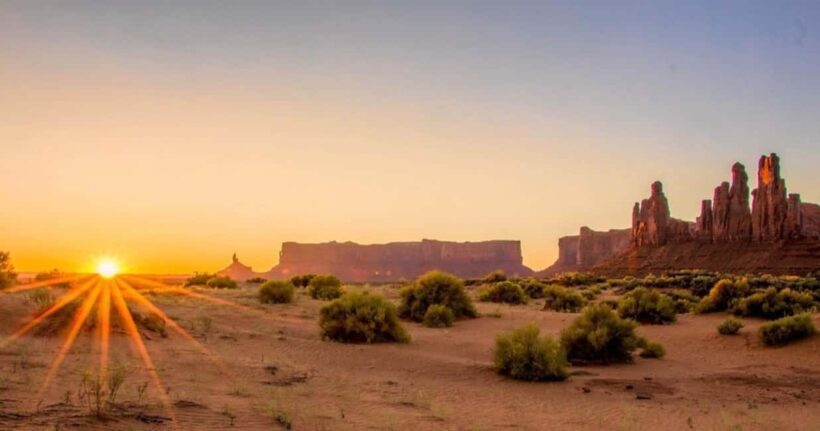 Monument Valley: Sunrise or Sunset Tour with Navajo Guide - A Detailed Look at the Tour Experience