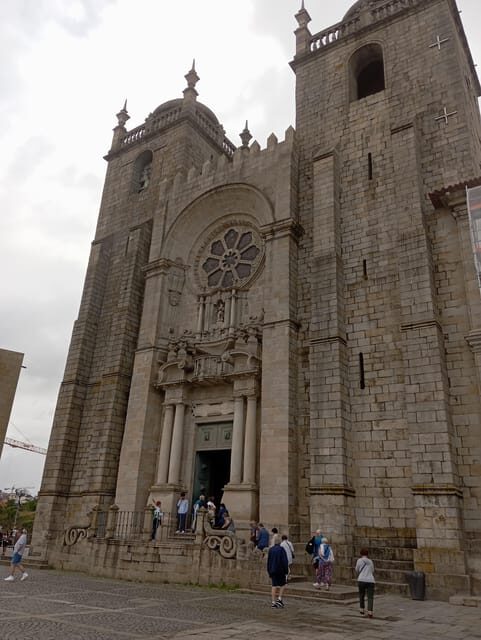 Monumental and historical Oporto with the Stock Exchange Palace - Who Will Love This Tour?