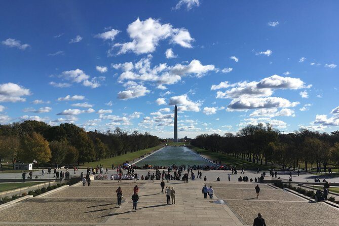 Monuments and Memorials Architecture Tour - A Detailed Look at the Experience