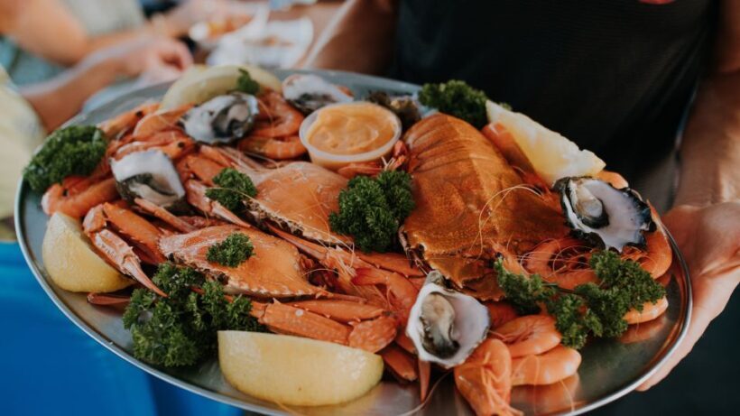 Mooloolaba: Seafood Lunch Cruise - The Food and Drink Experience