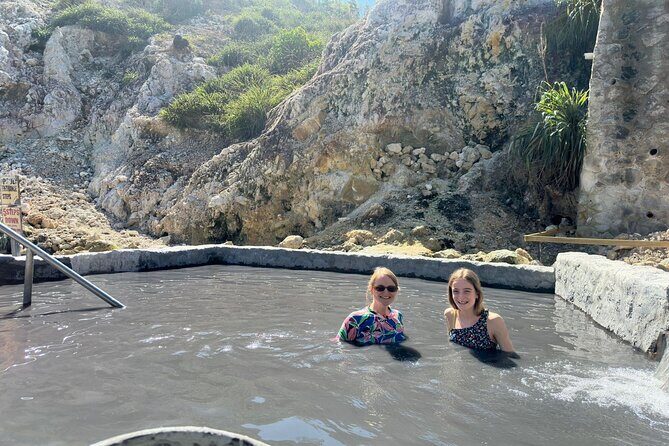 Moonlight Volcano & Dinner Private Tour (Southern Pick up) - The Quality of Guides and Reviews