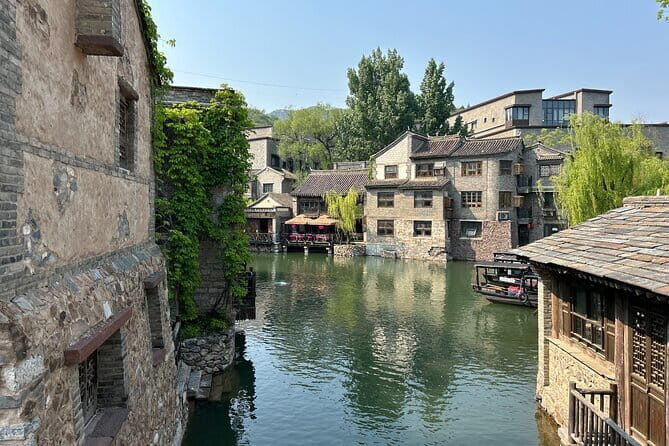 Moonlit Reflections: Beijing Water Town & Great Wall Night Tour - Why This Tour Offers Great Value