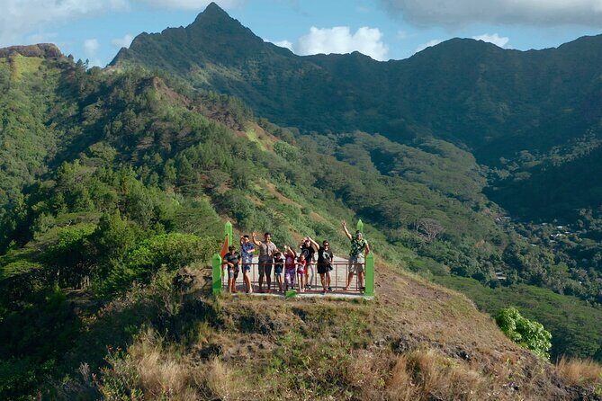 Moorea Cruise Ships: 4x4, Belvedere,Magic Mountain pineaple - Introduction: Why This Tour Might Be Just Right for You