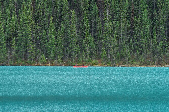 Moraine Lake and Lake Louise day Tour from Canmore and Banff - FAQ