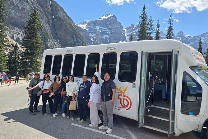 Moraine Lake and Lake Louise Half Day Tour - The Experience: Comfort, Guides, and Crowd Control