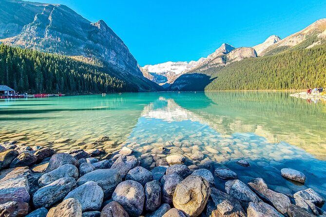 Moraine Lake,Lake Louise,Emerald& Peyto Lake 4 lakes from Canmore - Emerald Lake: Green Waters and Mountain Views