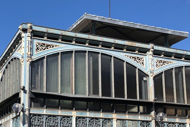 More Than Just Mustard: a Self-Guided Audio Tour in Dijon - Leveraging the Apps Features for a Seamless Experience