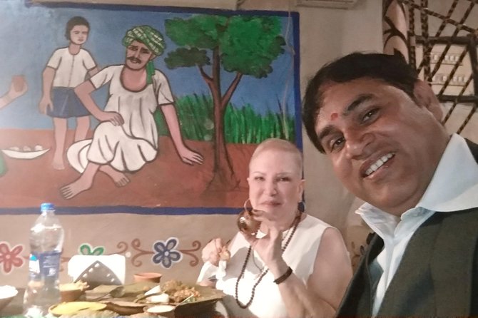 Morning boat and old city tour with official tour guide in varanasi - FAQs