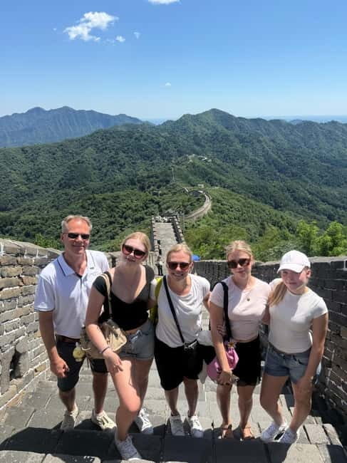 Morning Bus Transfer to Mutianyu Great Wall + Entry Ticket - Why Choose This Mutianyu Great Wall Tour?