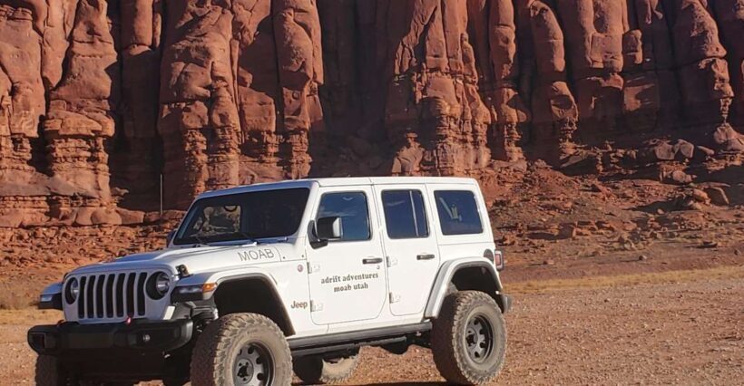 Morning Canyonlands Island In The Sky 4x4 tour - An In-Depth Look at the Canyonlands 4x4 Tour