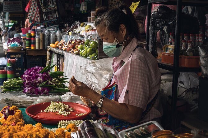 Morning in Tuk-tuk to discover Bangkok with your English-speaking guide - FAQ