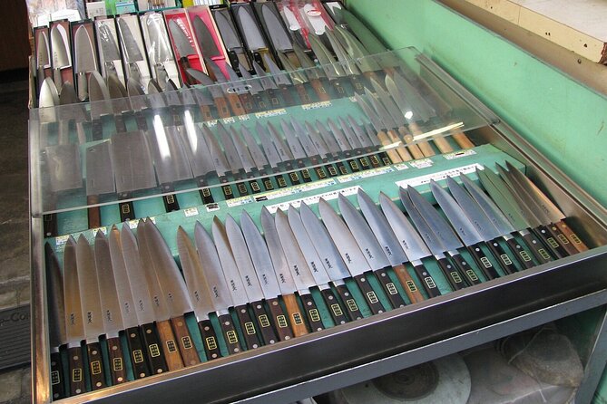 Morning Market Adventure: Toyosu & Tsukiji With Tuna Auction - Sashimi Sampling