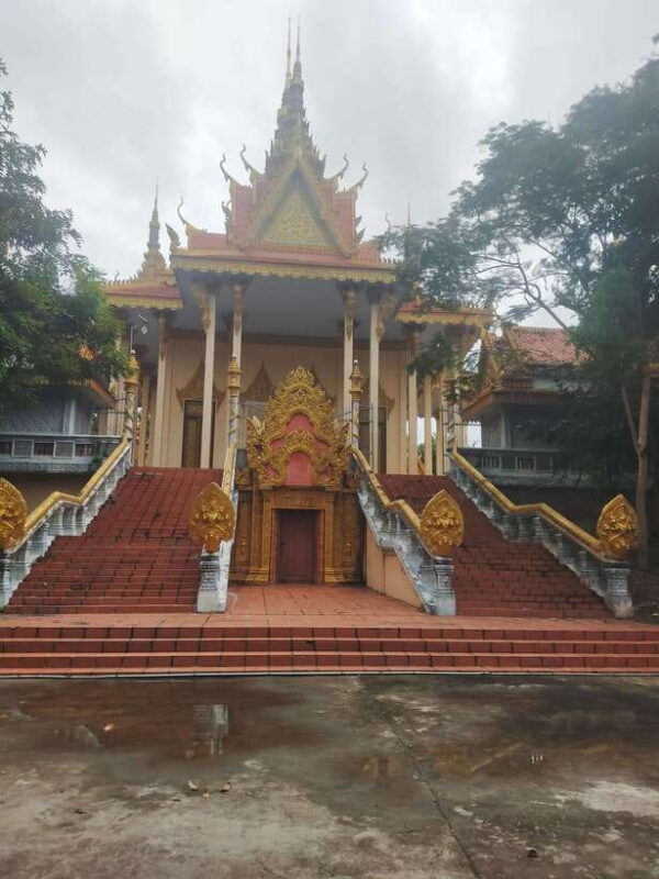 Morning Tuk tuk: City, Handicrafts, Killing field, Temples - Final Thoughts