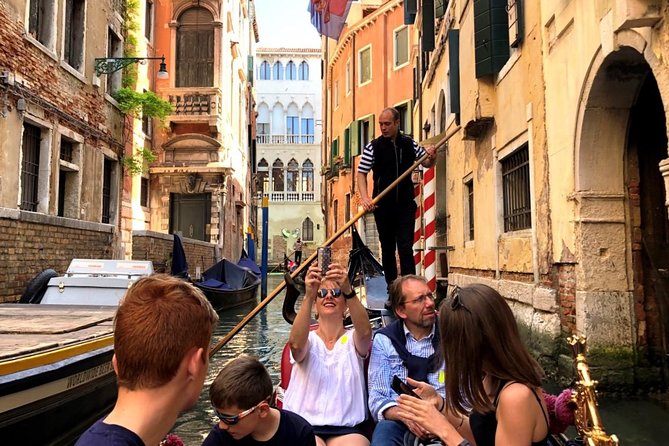 Morning Walking Tour of Venice Plus Gondola Ride - Tour Inclusions and Accessibility