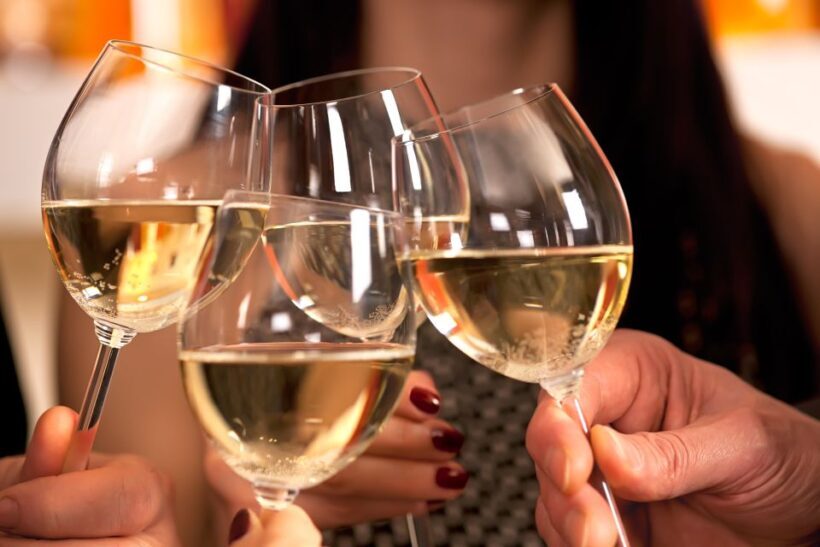 Mornington Peninsula Winery Bus Tour with Lunch & Wine - Key Points
