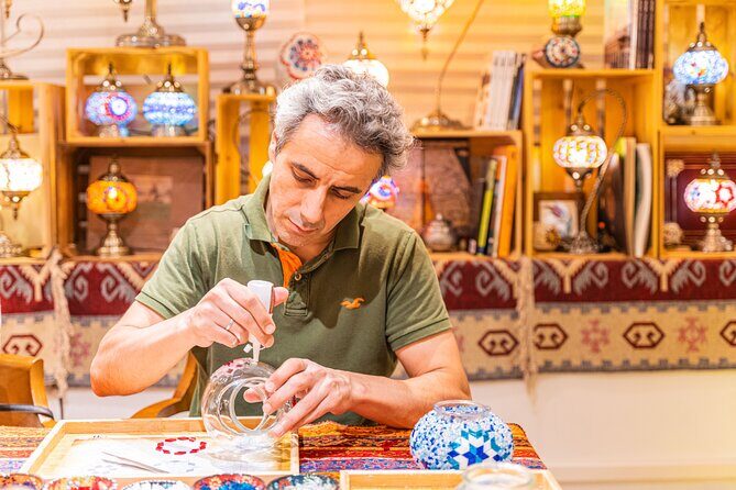 Mosaic Lamp Workshop in Rockville Maryland - Who Should Consider This Experience?