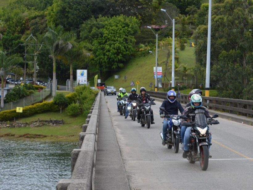 Motorcycle tour from Medellin to Guatape - Motorcycle tour from Medellin to Guatape: A detailed review