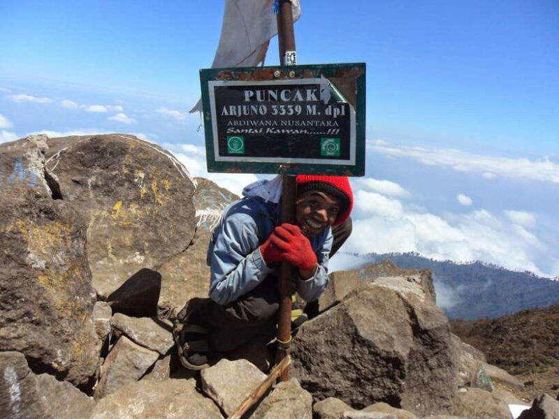 MOUNT ARJUNA TREKKING TOUR FROM MALANG/SURABAYA 2D1N - The Itinerary in Detail