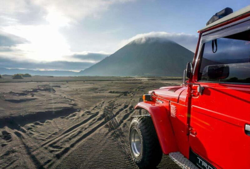 Mount Bromo Breathtaking Experience Sunrise Jeep Tour - The Jeep Adventure: Traversing the Rugged Terrain