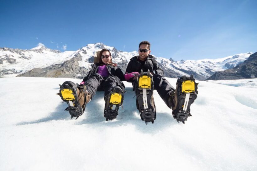 Mount Cook: 3 Hour Heli Hike to the Tasman Glacier - A Close Look at the Helihike Experience