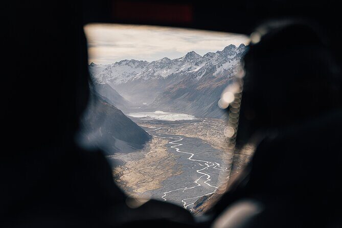 Mount Cook Alpine Explorer 35-Minute Helicopter Flight - FAQ