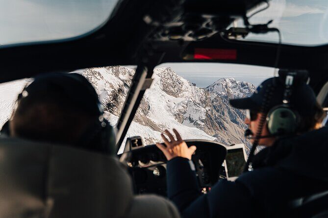 Mount Cook Scenic 30 Minute Helicopter Flight - An Introduction to the Experience