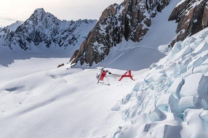 Mount Cook Spectacular Helicopter Flight from Fox Glacier - An In-Depth Look at the Experience
