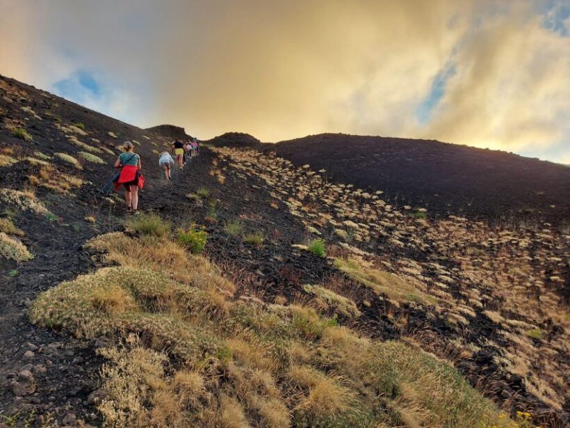 Mount Etna: DAWN TREKKING - A Detailed Look at the Mount Etna Dawn Trekking Experience