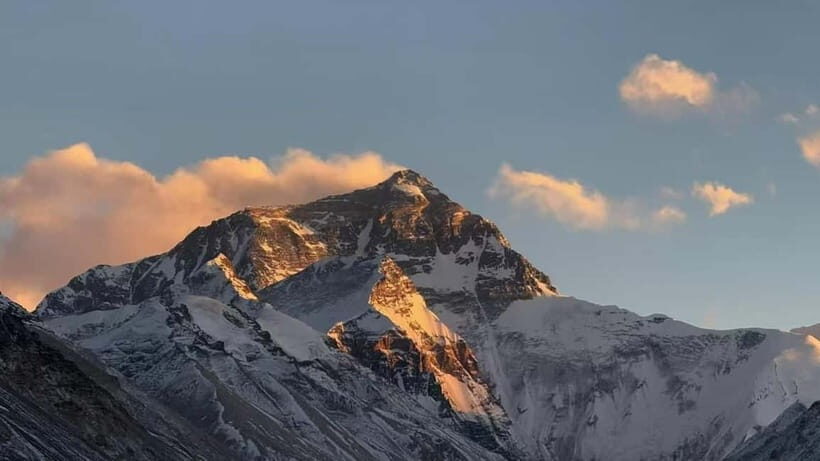 Mount Everest Starry Sky Adventure - Navigating the High Altitude