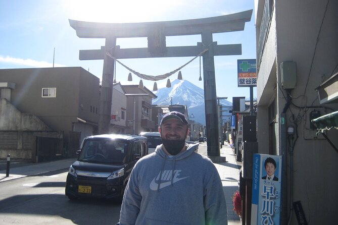 Mount Fuji Five Lakes Tour From Kawaguchiko With Guide & Vehicle - Accessibility and Inclusions