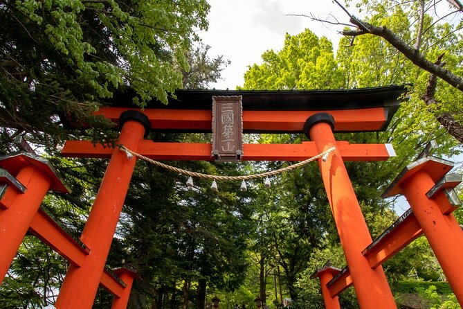 Mount Fuji Full Day Sightseeing Tour From Tokyo - Climbing the Stairs for Optimal Views