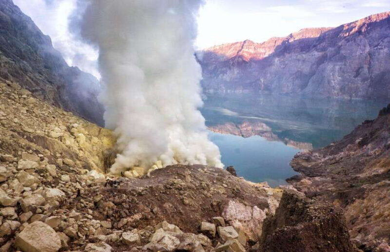 Mount Ijen Blue Fire & Crater Hike with Local Guide - The Experience: What Makes It Special