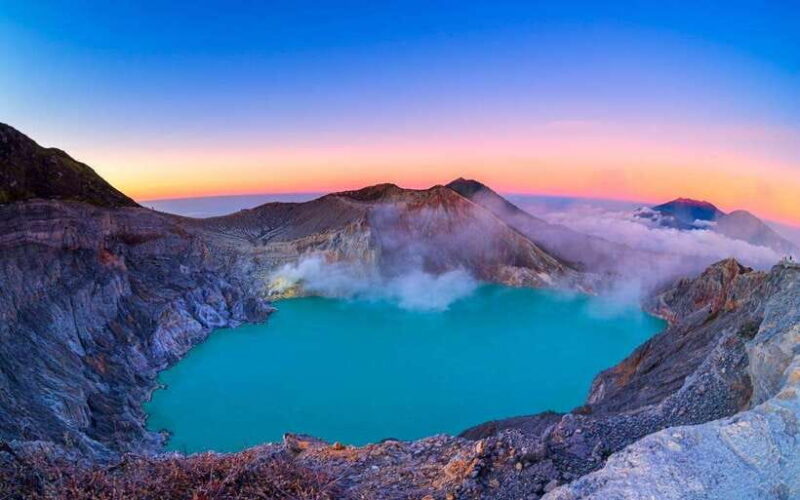 Mount ijen Expedition:Blue Flames and Sulfur Mines from bali - Authenticity and Value