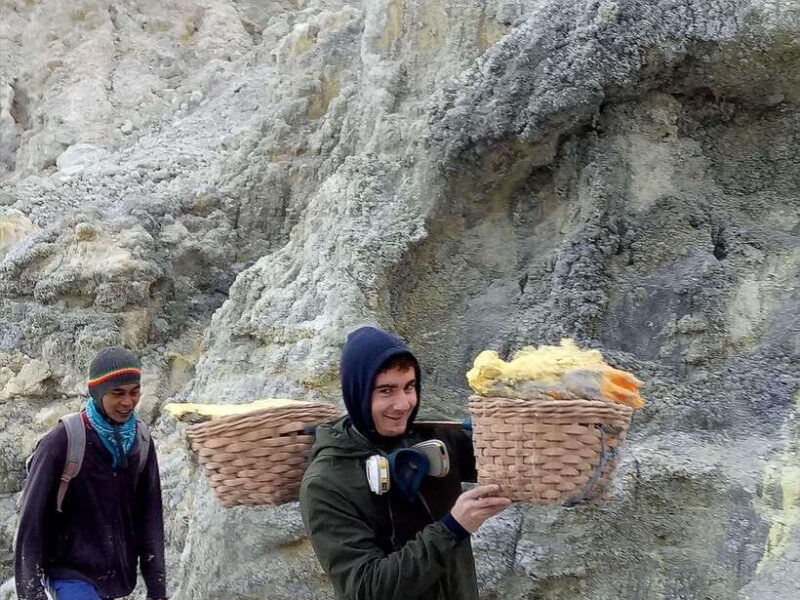 Mount Ijen Sunrise Trek :Blue Flames and Crater views - What Makes This Tour Stand Out?