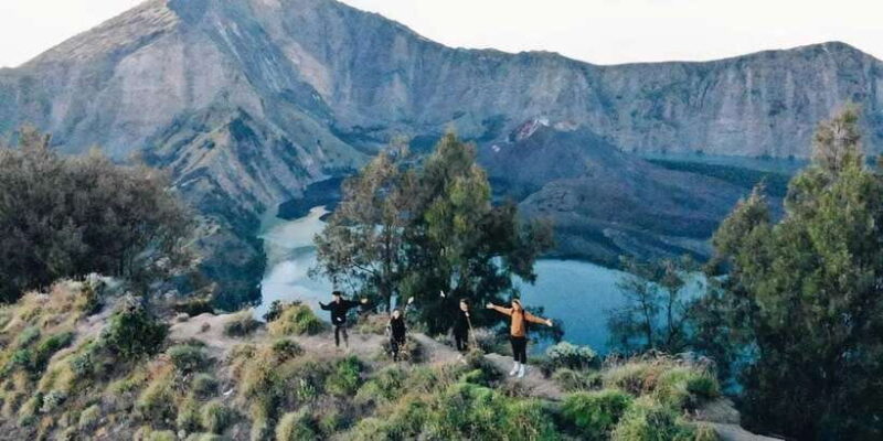 Mount rinjani 2 days 1 night hike to senaru crater rim 2626m - Key Points