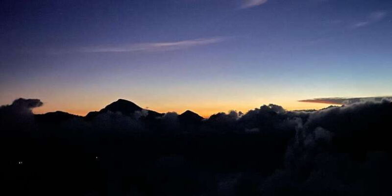 Mount Rinjani 2D/1N to summit{3726m} - The Atmosphere and Guide Support