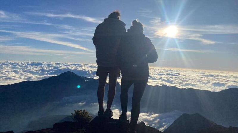 Mount Rinjani Climbing 2D/1N Summit Trek 3726M - Key Points