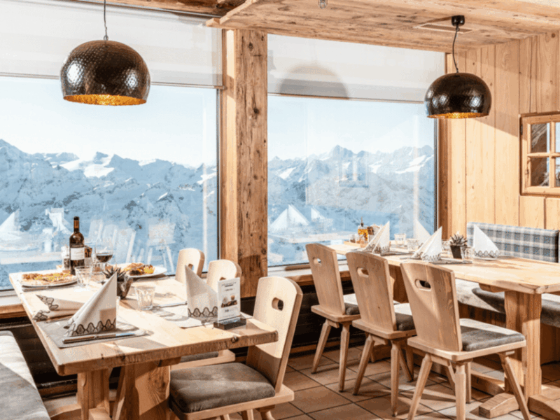 Mount Titlis: Private Day Trip Engelberg, Titlis and Lucerne - Exploring Lucerne