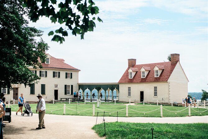 Mount Vernon & Old Alexandria with Night-Time Sightseeing Tour of Washington DC - Who Will Love This Tour?