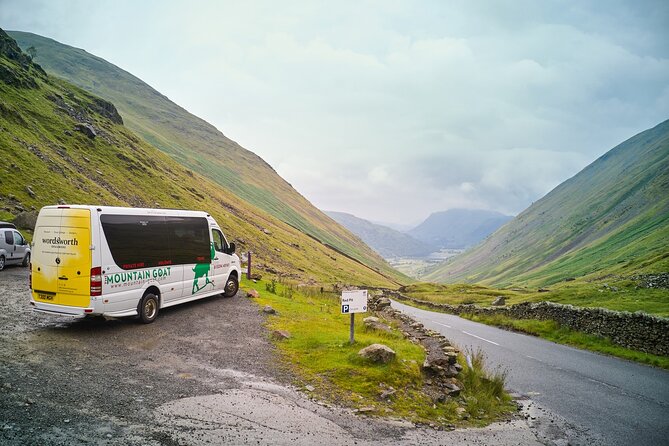 Mountain Goat Full Day Tour: Ten Lakes From Oxenholme - Reaching the Charming Town of Keswick