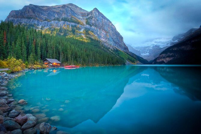 Mountain Lakes and Waterfalls - roundtrip from Calgary - Key Points