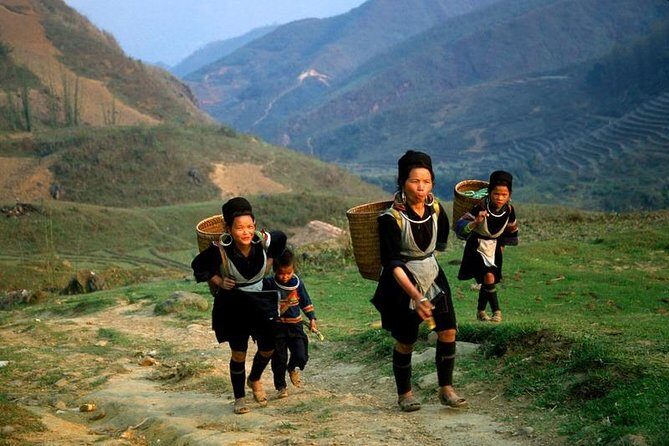 Mountain views & Muong Hoa valley trek Private 2 days 1 night tour - FAQ