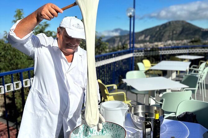 Mozzarella Class & More in Sorrento - Tasting Delights