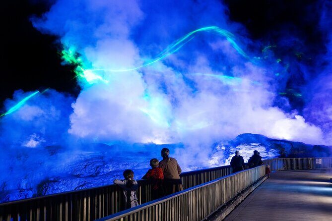Mrama: Geyser Light Trail at Te Puia - Key Points
