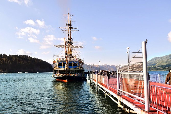 Mt. Fuji & Hakone Day Tour From Tokyo by Car With JP Local Guide - Discovering Hakone